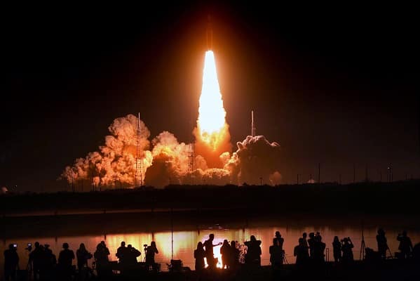 US government spent 51% more on space programs than the rest of the ...