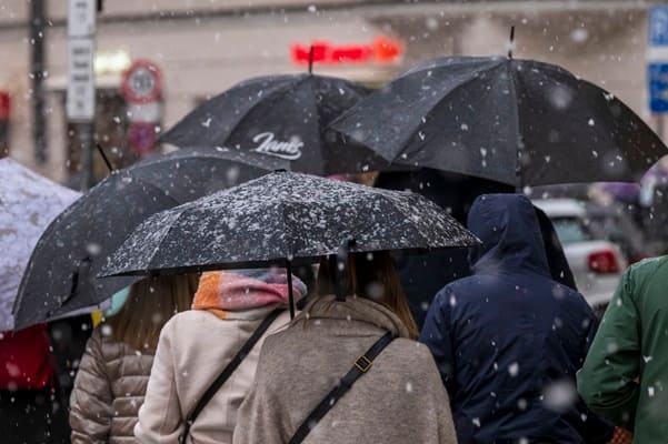 Londoners will see a cold snap this week and could be hit with sleet ...