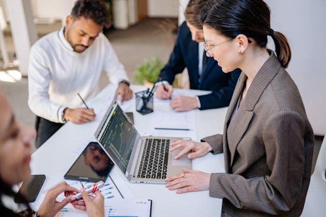 Why business professionals are taking a closer look at their online ...