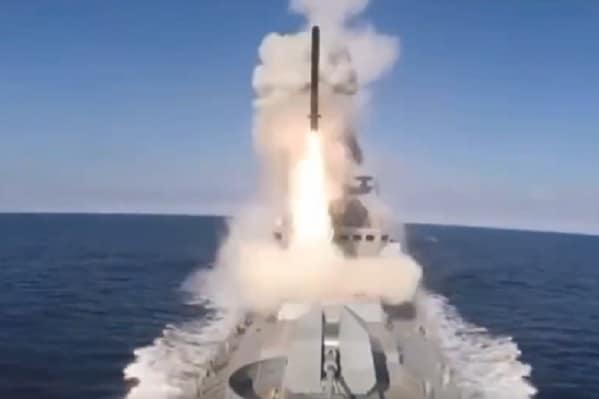 Putin's 'combat ready' warship armed nuclear capable ‘Zircon hypersonic missiles’ which can ...