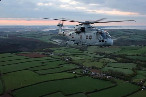 Families left grieving after three crew die in Navy helicopter crash ...