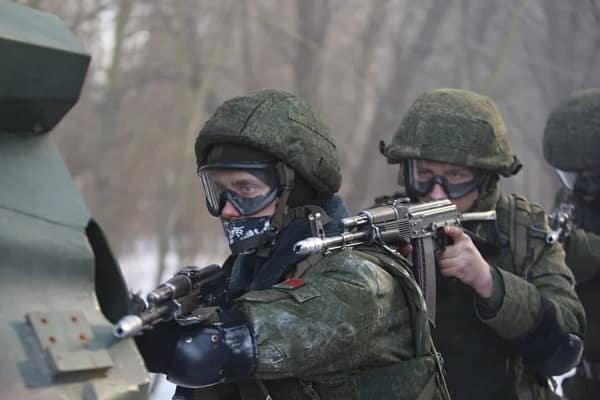 ‘Belarusian Special Forces officers’ stage mutiny and Lukashenko calls ...