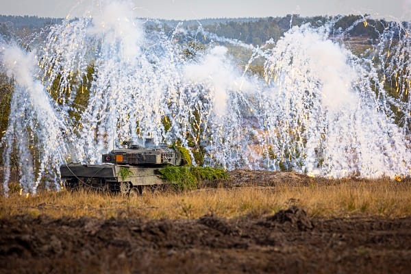 Leopard 2 tanks are in Ukraine and Kyiv warned they do not ‘have enough ...