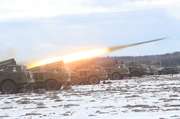 Russia confirms the use of thermobaric vacuum bombs creating ...
